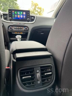Melns Kia Ceed 2024 Rīga, ar dzinēja tilpumu 1.50 L un nobraukumu 64 tūkst. km par 17500 €, foto 26 vietnē AUTOMOTO.COM.LV