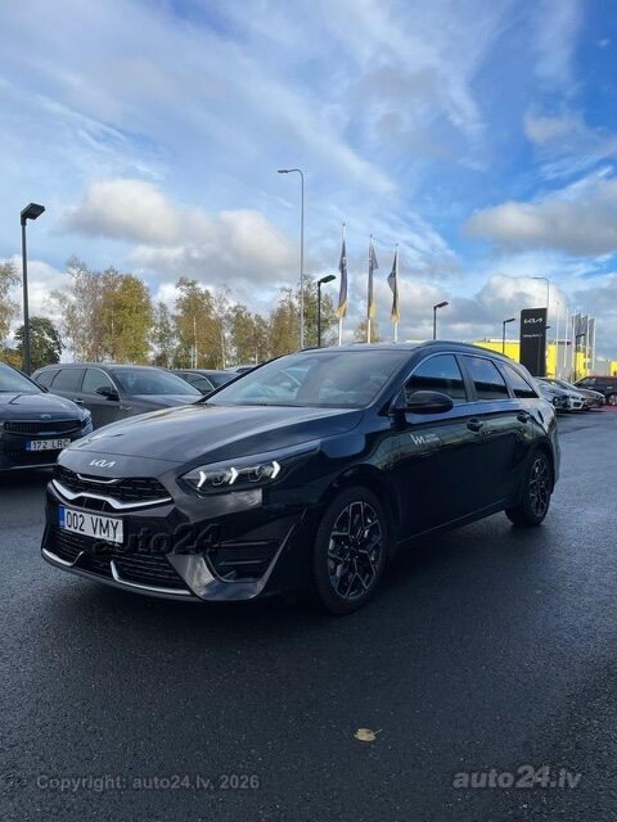 Black Kia Ceed 2026 in Tallinn, with an engine capacity of 1.50 L and mileage of 3 thousand km for 28900 €, photo 3 on AUTOMOTO.COM.LV