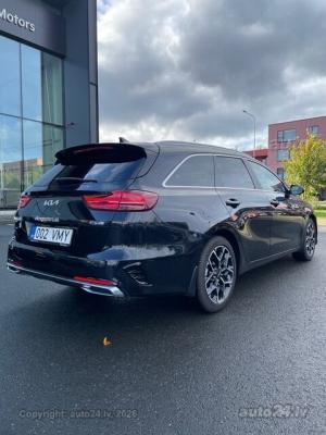Black Kia Ceed 2026 in Tallinn, with an engine capacity of 1.50 L and mileage of 3 thousand km for 28900 €, photo 5 on AUTOMOTO.COM.LV