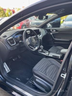 Black Kia Ceed 2026 in Tallinn, with an engine capacity of 1.50 L and mileage of 3 thousand km for 28900 €, photo 10 on AUTOMOTO.COM.LV