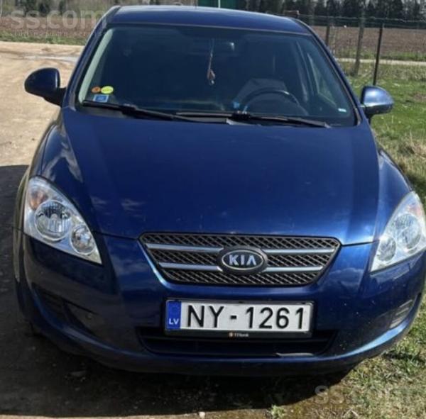 Zils Kia Ceed 2007 Valmiera, ar dzinēja tilpumu 1.40 L un nobraukumu 239 tūkst. km par 950 €, foto 1 vietnē AUTOMOTO.COM.LV