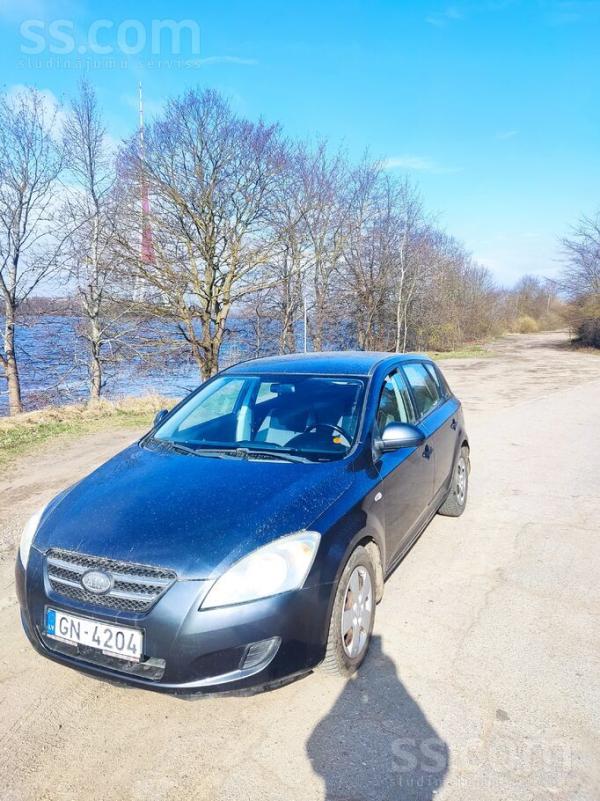 Синий Киа Сид 2007 в Рига, объемом двигателя 1.60 л и пробегом 281 тыс. км за 1550 €, фото 2 на AUTOMOTO.COM.LV