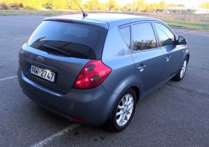 Blue Kia Ceed 2007 in Riga, with an engine capacity of 1.60 L and mileage of 268 thousand km for 2290 €, photo 5 on AUTOMOTO.COM.LV