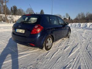 Zils Kia Ceed 2008 Kauņa, ar dzinēja tilpumu 1.40 L un nobraukumu 220 tūkst. km par 1450 €, foto  vietnē AUTOMOTO.COM.LV