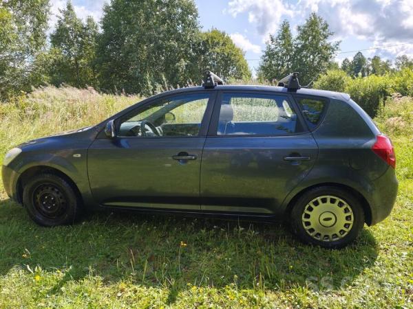 Blue Kia Ceed 2008 in Riga, with an engine capacity of 2.00 L and mileage of 238 thousand km for 2000 €, photo 2 on AUTOMOTO.COM.LV