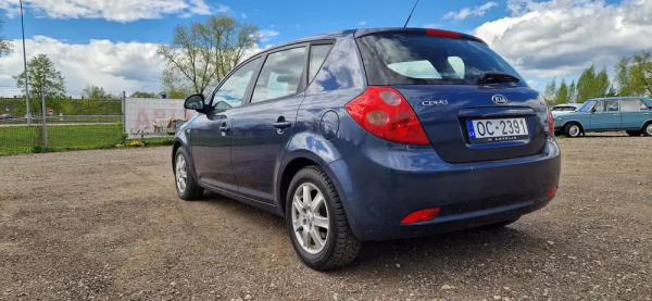 Zils Kia Ceed 2009 Daugavpils, ar dzinēja tilpumu 1.60 L un nobraukumu 286 tūkst. km par 2250 €, foto 3 vietnē AUTOMOTO.COM.LV