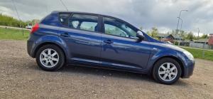 Blue Kia Ceed 2009 in Daugavpils, with an engine capacity of 1.60 L and mileage of 286 thousand km for 2250 €, photo 7 on AUTOMOTO.COM.LV
