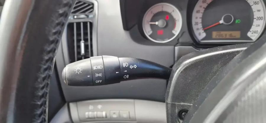 Blue Kia Ceed 2009 in Daugavpils, with an engine capacity of 1.60 L and mileage of 286 thousand km for 2250 €, photo 14 on AUTOMOTO.COM.LV