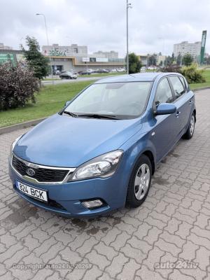 Blue Kia Ceed 2010 in Tallinn, with an engine capacity of 1.40 L and mileage of 79 thousand km for 3800 €, photo 3 on AUTOMOTO.COM.LV