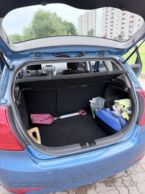 Blue Kia Ceed 2010 in Tallinn, with an engine capacity of 1.40 L and mileage of 79 thousand km for 3800 €, photo 10 on AUTOMOTO.COM.LV