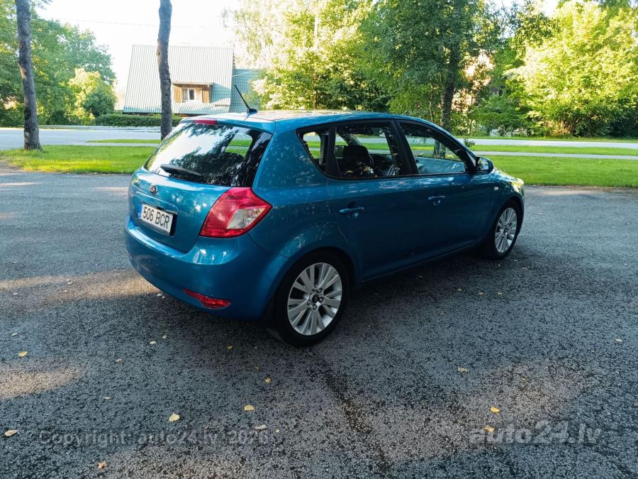 Zils Kia Ceed 2010 Saue, ar dzinēja tilpumu 1.40 L un nobraukumu 135 tūkst. km par 3100 €, foto 5 vietnē AUTOMOTO.COM.LV