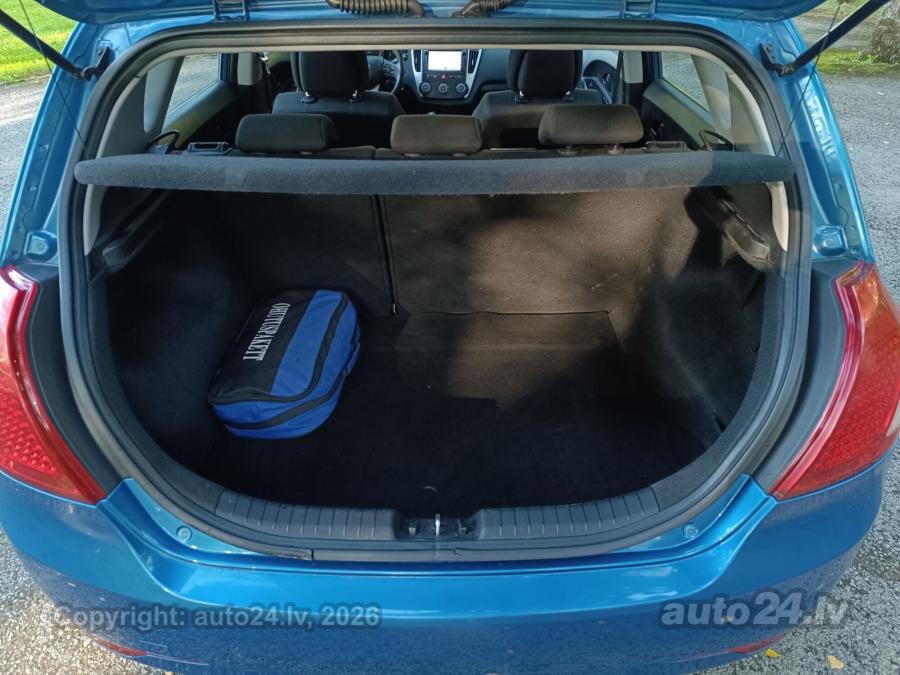 Zils Kia Ceed 2010 Saue, ar dzinēja tilpumu 1.40 L un nobraukumu 135 tūkst. km par 3100 €, foto 10 vietnē AUTOMOTO.COM.LV