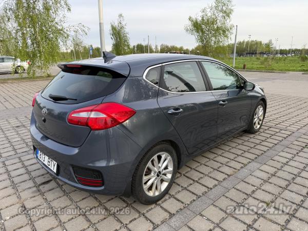 Zils Kia Ceed 2017 Tartu, ar dzinēja tilpumu 1.60 L un nobraukumu 173 tūkst. km par 11000 €, foto 7 vietnē AUTOMOTO.COM.LV