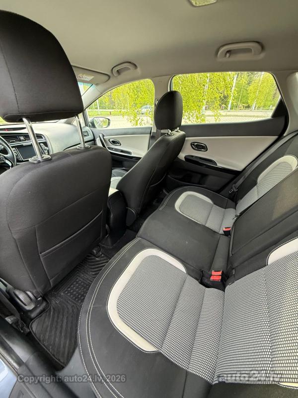 Zils Kia Ceed 2017 Tartu, ar dzinēja tilpumu 1.60 L un nobraukumu 173 tūkst. km par 11000 €, foto 10 vietnē AUTOMOTO.COM.LV