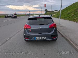 Blue Kia Ceed 2017 in Tallinn, with an engine capacity of 1.60 L and mileage of 93 thousand km for 11900 €, photo 5 on AUTOMOTO.COM.LV