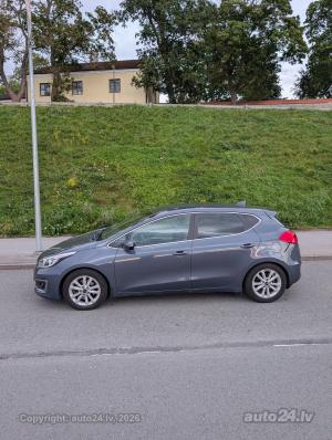Blue Kia Ceed 2017 in Tallinn, with an engine capacity of 1.60 L and mileage of 93 thousand km for 11900 €, photo 6 on AUTOMOTO.COM.LV