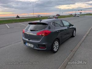 Blue Kia Ceed 2017 in Tallinn, with an engine capacity of 1.60 L and mileage of 93 thousand km for 11900 €, photo 8 on AUTOMOTO.COM.LV
