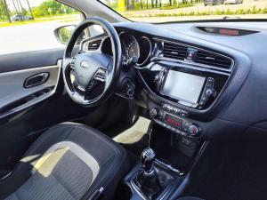 Blue Kia Ceed 2018 in Vilnius, with an engine capacity of 1.60 L and mileage of 185 thousand km for 7500 €, photo 15 on AUTOMOTO.COM.LV