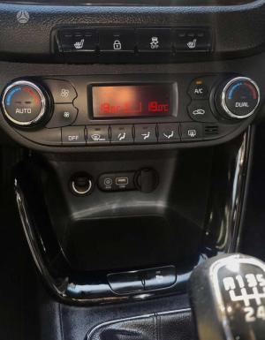 Blue Kia Ceed 2018 in Vilnius, with an engine capacity of 1.60 L and mileage of 185 thousand km for 7500 €, photo 20 on AUTOMOTO.COM.LV