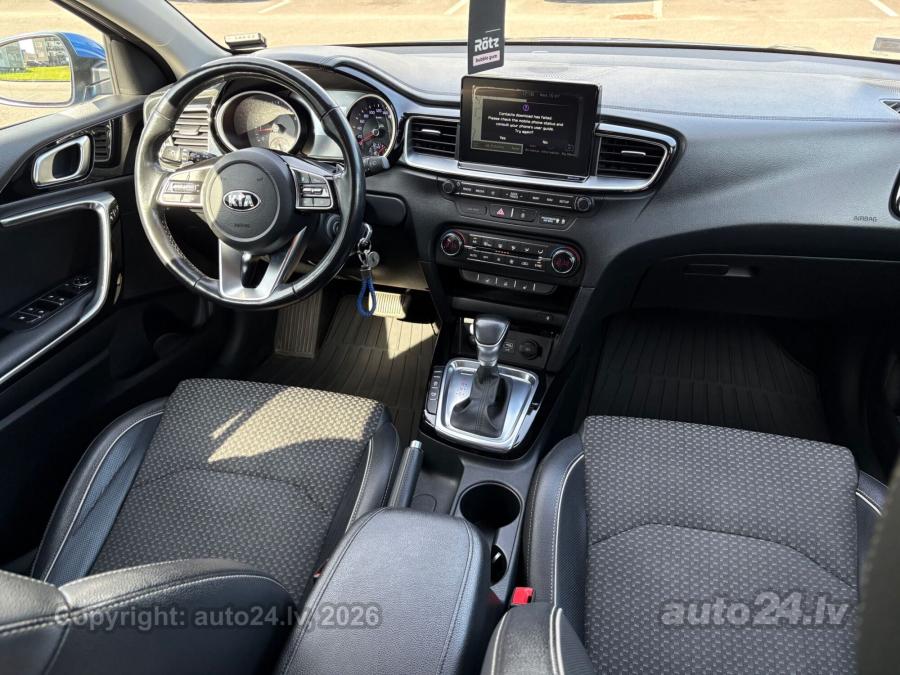 Blue Kia Ceed 2018 in Tallinn, with an engine capacity of 1.40 L and mileage of 100 thousand km for 12900 €, photo 5 on AUTOMOTO.COM.LV