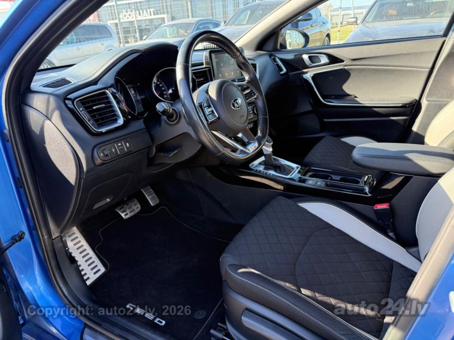 Blue Kia Ceed 2019 in Tallinn, with an engine capacity of 1.40 L and mileage of 56 thousand km for 16890 €, photo 6 on AUTOMOTO.COM.LV