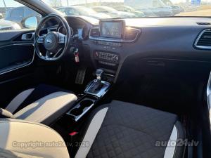 Blue Kia Ceed 2019 in Tallinn, with an engine capacity of 1.40 L and mileage of 56 thousand km for 16890 €, photo 8 on AUTOMOTO.COM.LV