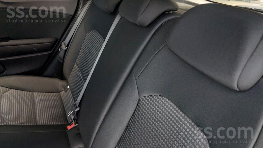 Blue Kia Ceed 2019 in Riga, with an engine capacity of 1.60 L and mileage of 71 thousand km for 8990 €, photo 8 on AUTOMOTO.COM.LV
