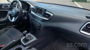 Blue Kia Ceed 2019 in Riga, with an engine capacity of 1.60 L and mileage of 71 thousand km for 8990 €, photo 12 on AUTOMOTO.COM.LV