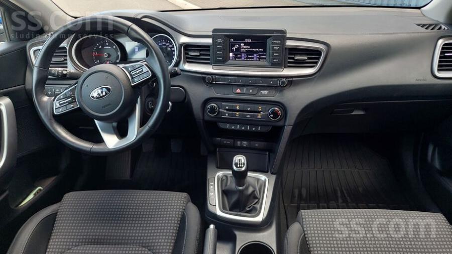 Blue Kia Ceed 2019 in Riga, with an engine capacity of 1.60 L and mileage of 71 thousand km for 8990 €, photo 16 on AUTOMOTO.COM.LV