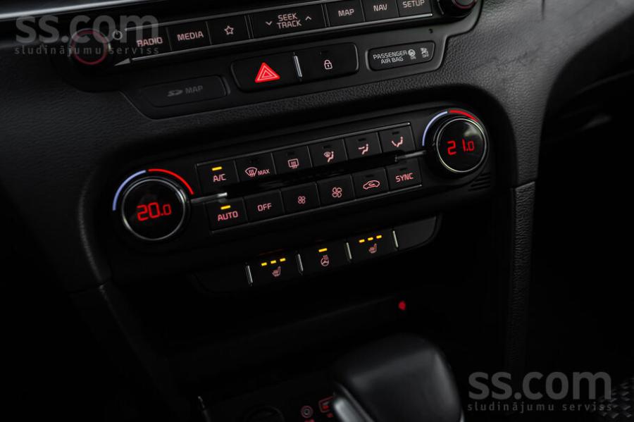 Zils Kia Ceed 2019 Jelgava, ar dzinēja tilpumu 1.40 L un nobraukumu 119 tūkst. km par 11900 €, foto 15 vietnē AUTOMOTO.COM.LV