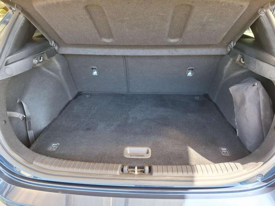 Blue Kia Ceed 2019 in Kretinga, with an engine capacity of 1.35 L and mileage of 84 thousand km for 11700 €, photo 10 on AUTOMOTO.COM.LV