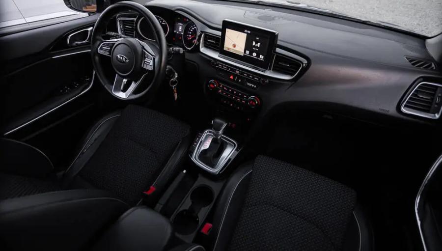Zils Kia Ceed 2019 Jelgava, ar dzinēja tilpumu 1.40 L un nobraukumu 119 tūkst. km par 11900 €, foto 9 vietnē AUTOMOTO.COM.LV