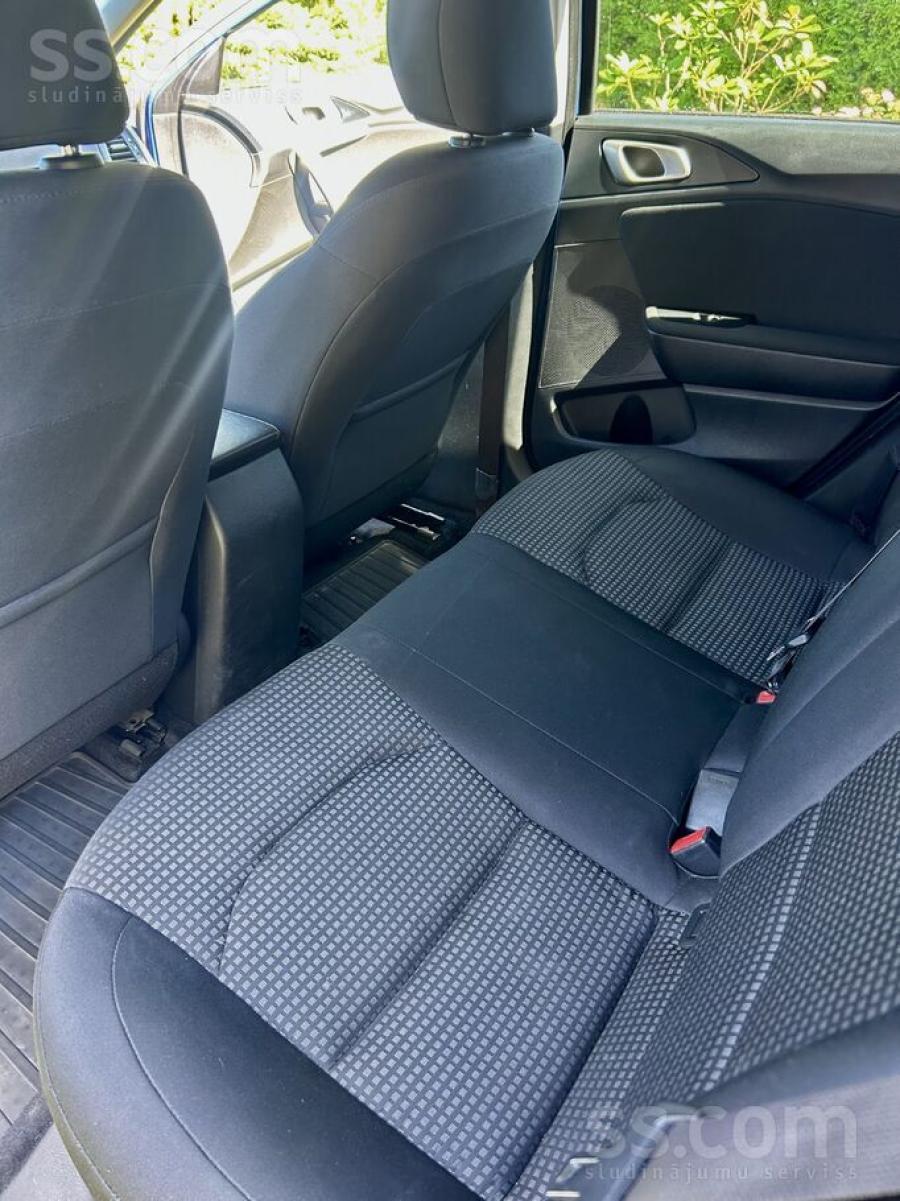 Blue Kia Ceed 2019 in Jurmala, with an engine capacity of 1.60 L and mileage of 141 thousand km for 8200 €, photo 14 on AUTOMOTO.COM.LV