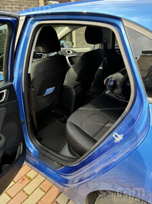 Blue Kia Ceed 2019 in Jelgava, with an engine capacity of 1.60 L and mileage of 170 thousand km for 7900 €, photo 7 on AUTOMOTO.COM.LV