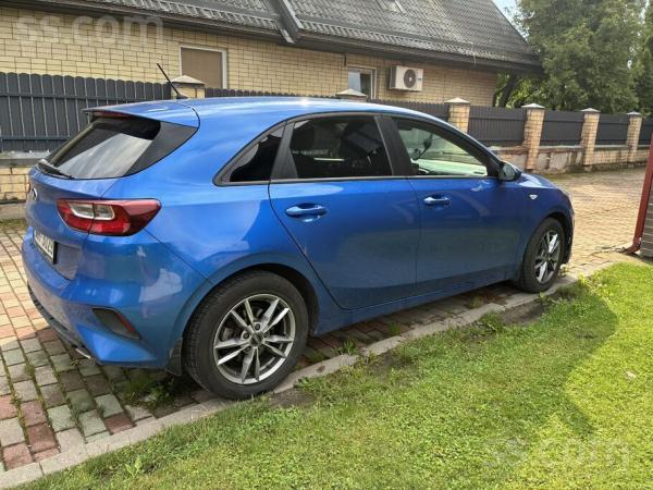 Blue Kia Ceed 2019 in Jelgava, with an engine capacity of 1.60 L and mileage of 170 thousand km for 7900 €, photo 8 on AUTOMOTO.COM.LV