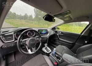 Blue Kia Ceed 2019 in Riga, with an engine capacity of 1.40 L and mileage of 108 thousand km for 13000 €, photo 5 on AUTOMOTO.COM.LV