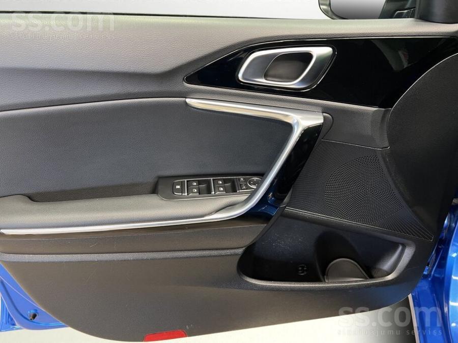 Zils Kia Ceed 2019 Rīga, ar dzinēja tilpumu 1.60 L un nobraukumu 97 tūkst. km par 12990 €, foto 14 vietnē AUTOMOTO.COM.LV