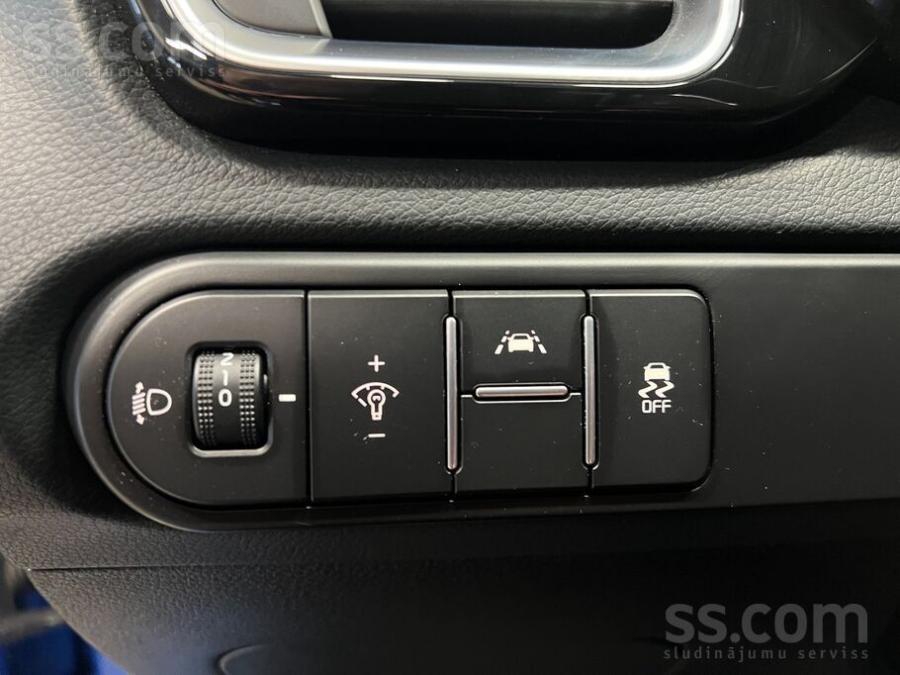 Zils Kia Ceed 2019 Rīga, ar dzinēja tilpumu 1.60 L un nobraukumu 97 tūkst. km par 12990 €, foto 17 vietnē AUTOMOTO.COM.LV