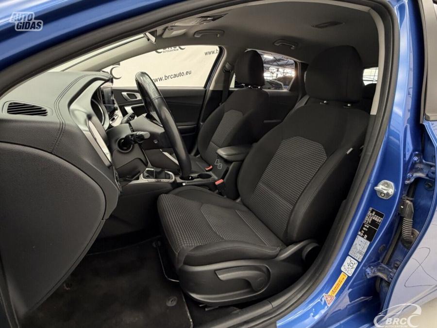 Blue Kia Ceed 2020 in Avizieniai, with an engine capacity of 1.00 L and mileage of 75 thousand km for 9900 €, photo 23 on AUTOMOTO.COM.LV