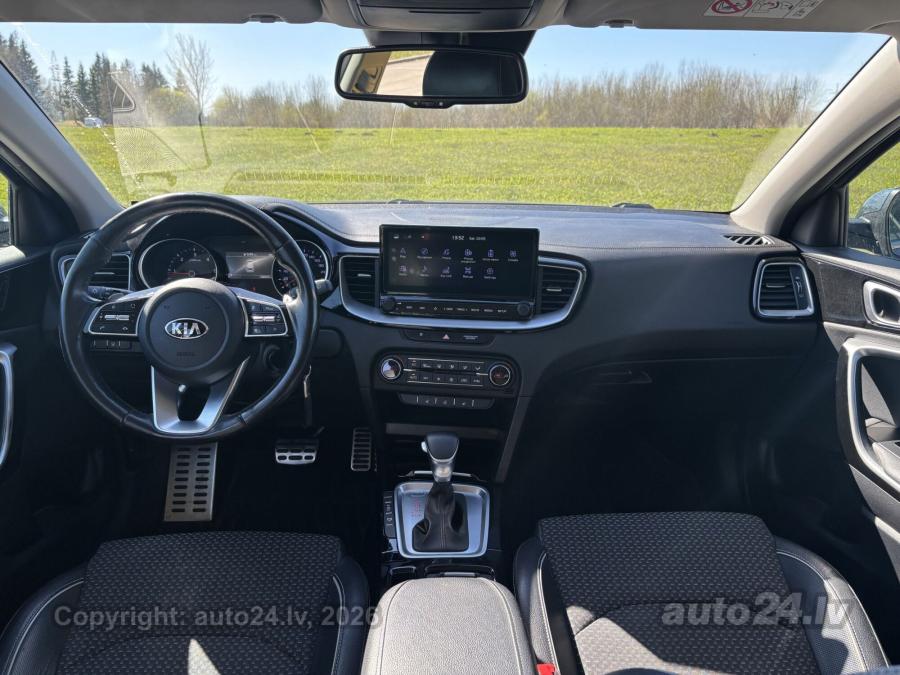 Zils Kia Ceed 2020 Tallina, ar dzinēja tilpumu 1.60 L un nobraukumu 158 tūkst. km par 15500 €, foto 6 vietnē AUTOMOTO.COM.LV