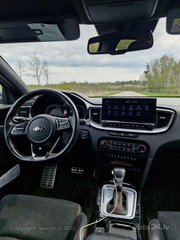 Zils Kia Ceed 2020 Tallina, ar dzinēja tilpumu 1.60 L un nobraukumu 114 tūkst. km par 19000 €, foto 10 vietnē AUTOMOTO.COM.LV