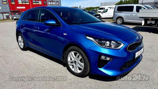 Blue Kia Ceed 2020 in Tallinn, with an engine capacity of 1.40 L and mileage of 45 thousand km for 15990 €, photo 3 on AUTOMOTO.COM.LV