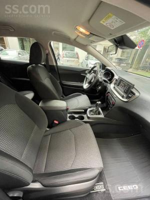 Zils Kia Ceed 2020 Rīga, ar dzinēja tilpumu 1.00 L un nobraukumu 41 tūkst. km par 11999 €, foto 8 vietnē AUTOMOTO.COM.LV