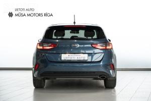 Blue Kia Ceed 2020 in Riga, with an engine capacity of 1.00 L and mileage of 132 thousand km for 10900 €, photo 5 on AUTOMOTO.COM.LV