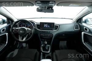 Blue Kia Ceed 2020 in Riga, with an engine capacity of 1.00 L and mileage of 132 thousand km for 10900 €, photo 7 on AUTOMOTO.COM.LV