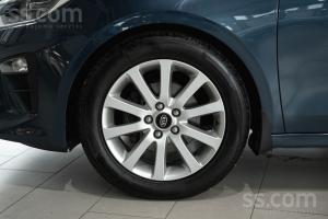 Blue Kia Ceed 2020 in Riga, with an engine capacity of 1.00 L and mileage of 132 thousand km for 10900 €, photo 13 on AUTOMOTO.COM.LV