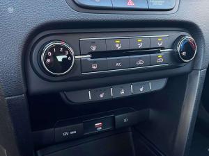 Zils Kia Ceed 2020 Ukmergė, ar dzinēja tilpumu 1.00 L un nobraukumu 101 tūkst. km par 7999 €, foto 14 vietnē AUTOMOTO.COM.LV