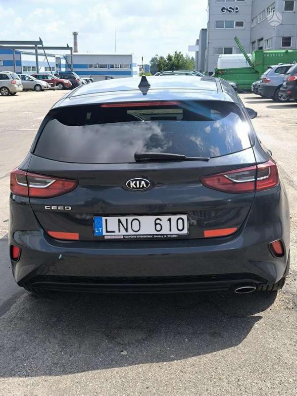Zils Kia Ceed 2020 Viļņa, ar dzinēja tilpumu 1.00 L un nobraukumu 286 tūkst. km par 6900 €, foto 4 vietnē AUTOMOTO.COM.LV