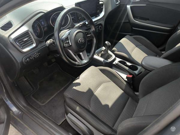 Zils Kia Ceed 2020 Viļņa, ar dzinēja tilpumu 1.00 L un nobraukumu 286 tūkst. km par 6900 €, foto 5 vietnē AUTOMOTO.COM.LV