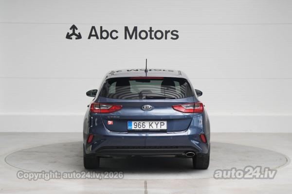 Zils Kia Ceed 2020 Tallina, ar dzinēja tilpumu 1.60 L un nobraukumu 74 tūkst. km par 11490 €, foto 5 vietnē AUTOMOTO.COM.LV